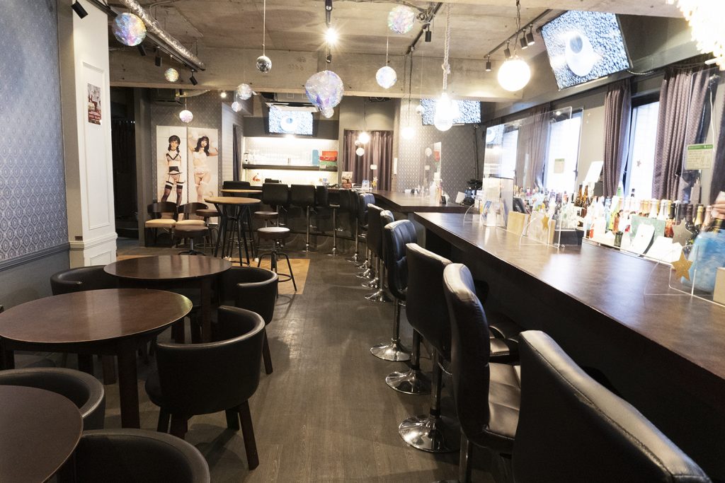 「12CO.BASE-秋葉原-」はハイレベルなキャストさんと楽しく過ごせるカフェバー – オタスポガイド