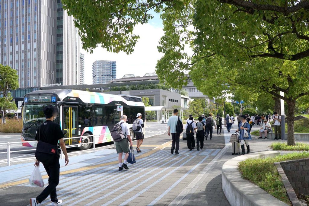 C102で初登場の「東京BRT」－ 実際にコミケット当日に乗ってみた！ – オタスポガイド